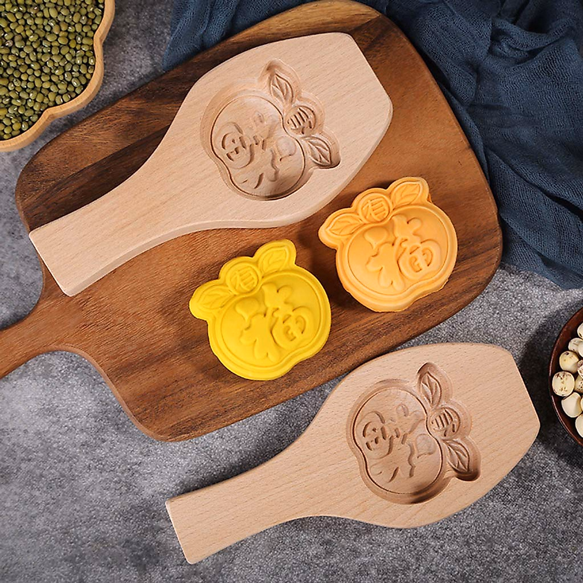 BYNNIX Mooncake Mold, Wooden Moon Cake Mold 3D Flower Pastry Baking Tool for Making Mung Bean Ice Skin