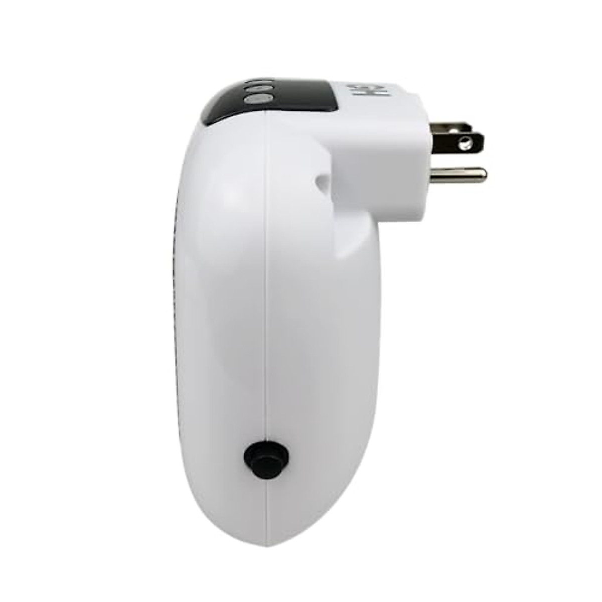 Digital Ceramic 750-Watt Wall Outlet Plug-in Space Heater by Good Housekeeping (White)