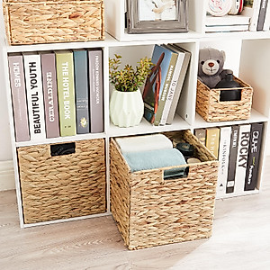 Vagusicc Storage Basket, Set of 2 Handwoven Water Hyacinth Storage Baskets, Foldable Wicker Storage Basket 9 Inch Cube Storage Bin for Shelves Laundry Organizer Square Shelf Baskets, 9''x9''x9''