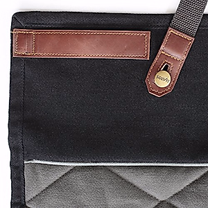 PetSafe Happy Ride Quilted Dog Car Seat Cover – Waterproof & Durable – Machine Washable – Fits Most Cars, Trucks & SUVs – Backseat Protection for Scratches & Dog Hair - Bench, Grey