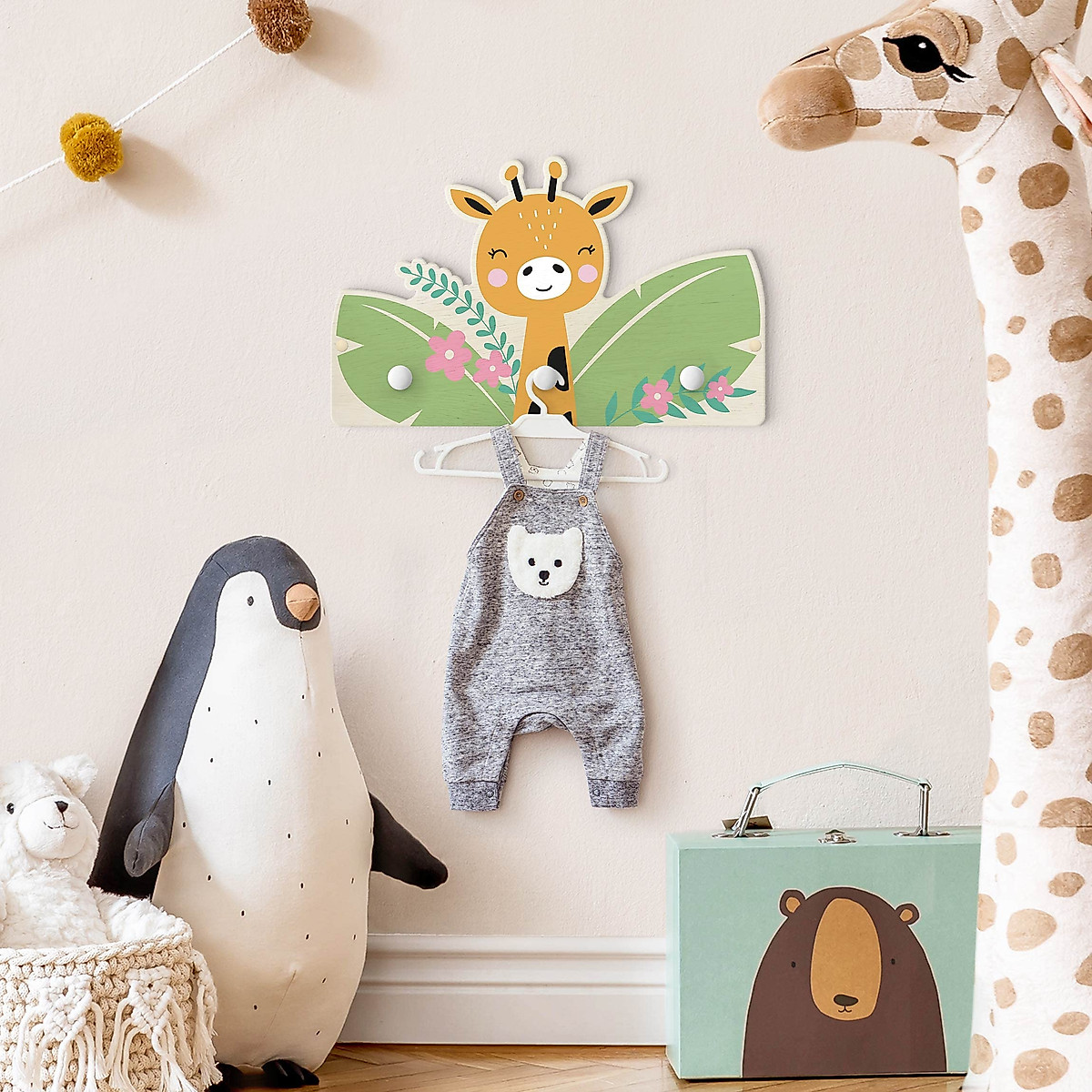 Bilderwelten Children's coat rack - Baby Giraffe In The Jungle, Dimension HxW: 9.84x15.74 in.