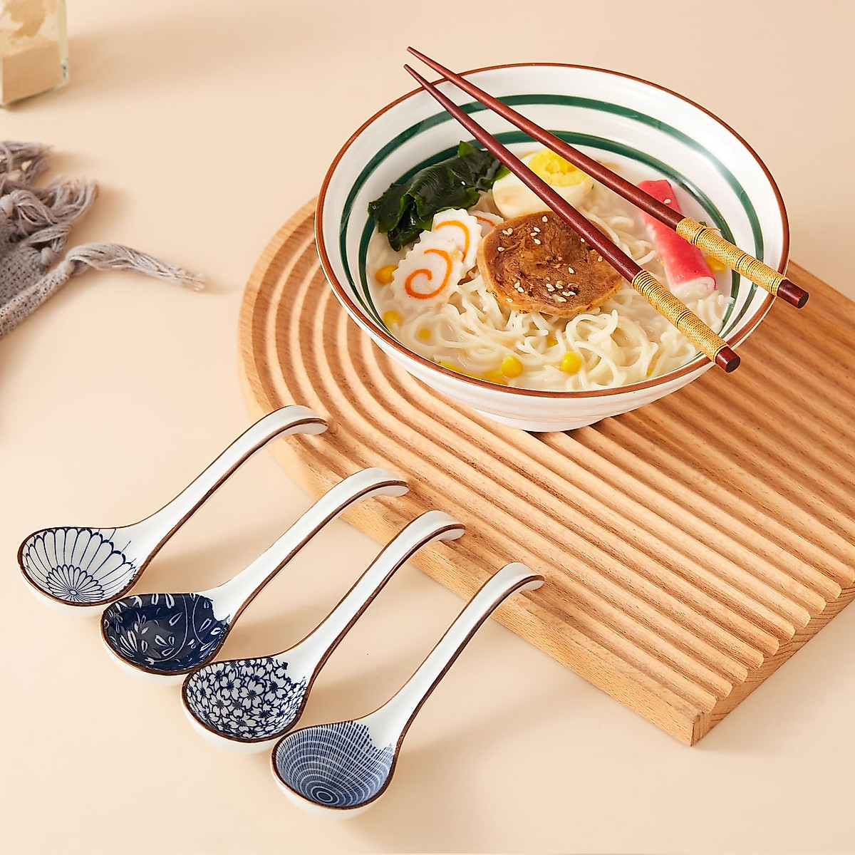 Wzyyee Asian Soup Spoons Set, Ceramic Soup Spoon Japanese Pho Miso Ramen Curries Spoons,Chinese Large Spoons Soup for Woton Noodles Dumpling Rice, Korean Long Handle Soup Spoon, 4 Pcs