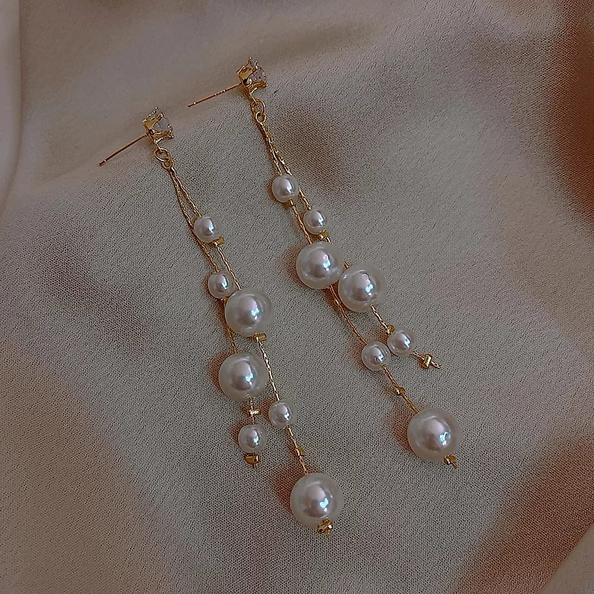 Aradio long pearl earrings Gold Long Tassel Pearl Earrings for Women 925 Sterling Silver needle Simulated Shell Pearl Earrings White Pearl Dangle Earrings Hypoallergenic Drop Pearl Earrings Dangle.