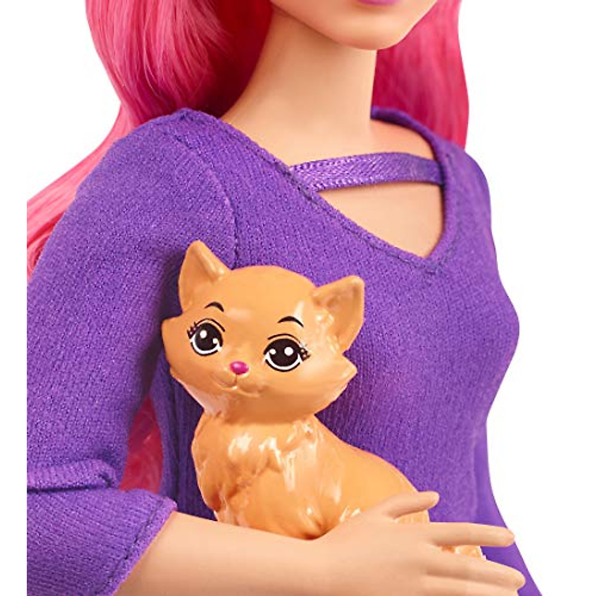 Barbie Dreamhouse Adventures Doll & Accessories, Travel Set with Daisy Doll, Kitten, Working Suitcase & 9 Pieces (Amazon Exclusive)