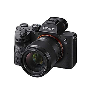 Sony FE 35mm F1.8 Large Aperture Prime Lens (SEL35F18F)