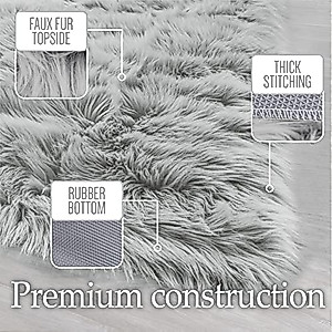 lalaLOOM Soft and Thick Faux Fur Rug, 5x7, Machine Washable, Super Fluffy Carpets for Bedroom and Living Room Floors, Durable Rubber Backing, Luxury Shag Area Rugs for Modern Interior, Soft Gray