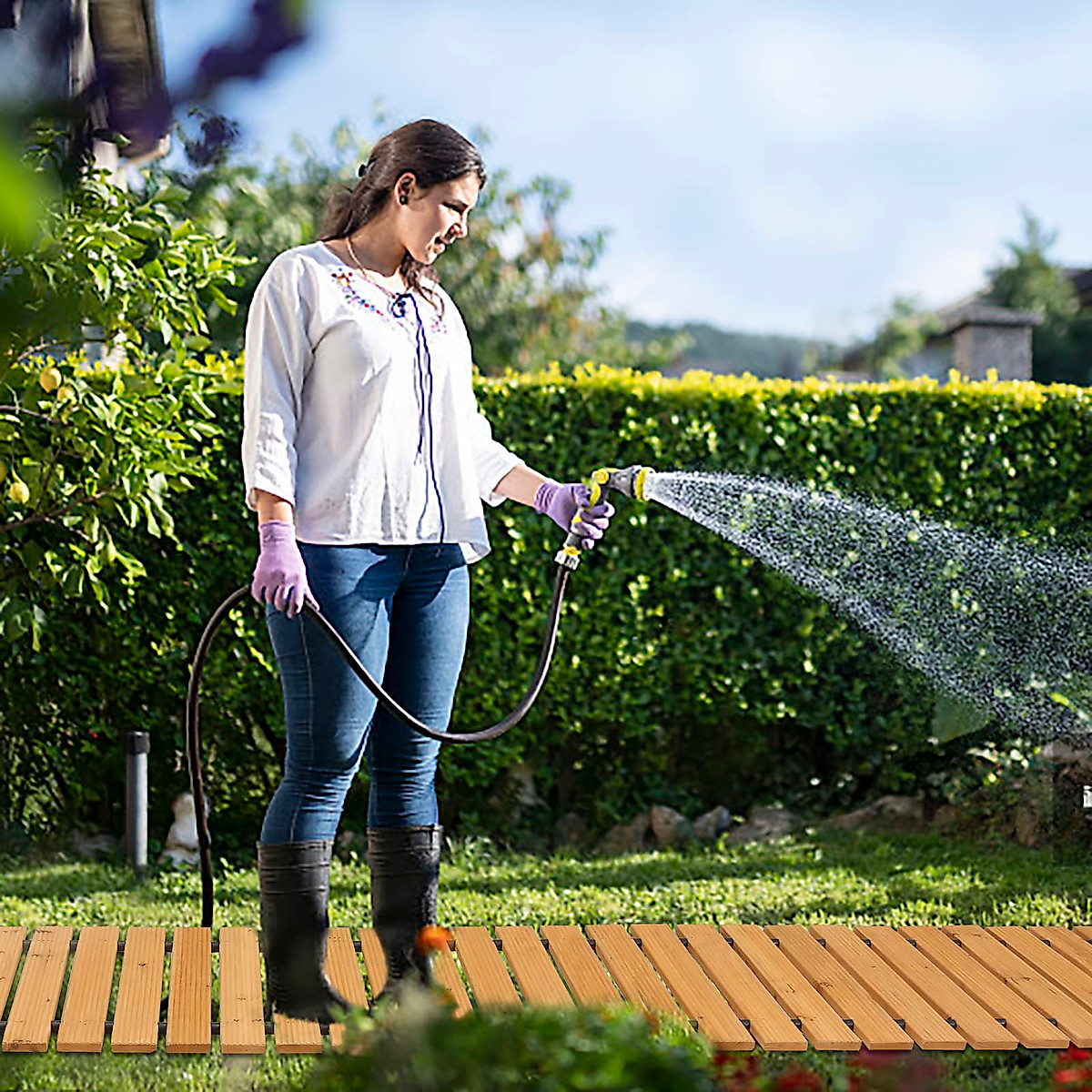 LINSHRY 8FT Wooden Garden Pathway, Outdoor Roll Out Decorative Garden Walkway, Weather-Resistant Non-Slip Wooden Walkway Pavers for Garden, Backyard, Beach, Wedding Party Pathways