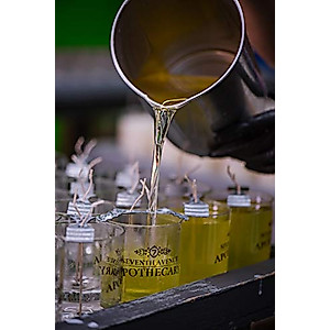 Apothecary Glass Jar Double Wick 14 Ounce Aromatherapy Soy Candle (Tobacco & Vanilla Bourbon)