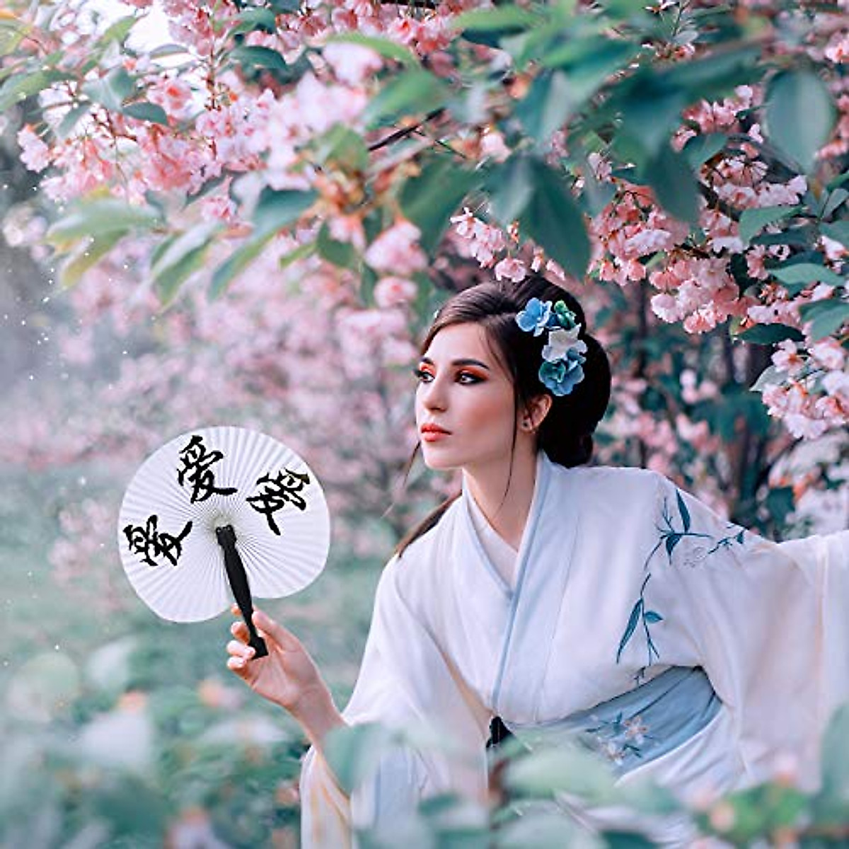 10 Pieces Chinese New Year Fans Chinese Character Folding Fan Oriental Handheld Paper Fans Japanese Round Fan for Wedding Birthday Party Supply Decoration (Traditional Style)