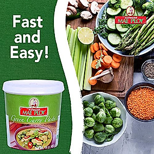 Mae Ploy Green Curry Paste, Authentic Thai Green Curry Paste for Thai Curries & Other Dishes, Aromatic Blend of Herbs, Spices & Shrimp Paste, (14oz Tub) (25469)