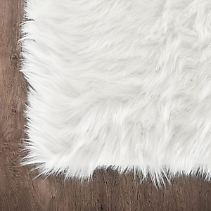 Latepis Faux Fur Sheepskin Rug for Living Room, 4x6 Fluffy Washable Rug for Bedroom, Playroom, Luxury Room Decor, White, Rectangle
