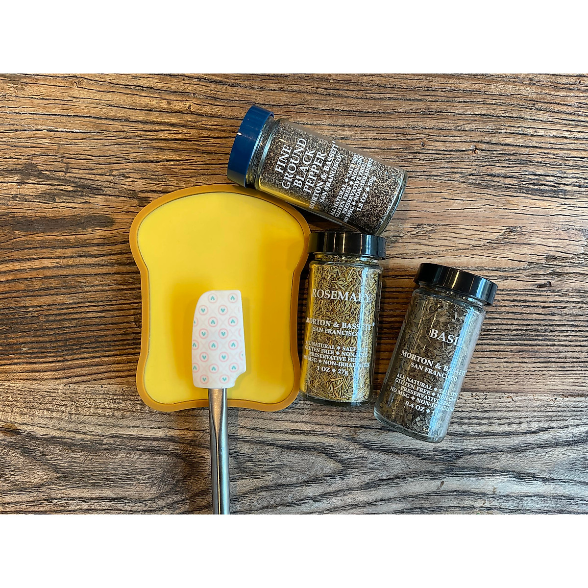 Silicone Spoon Rest for Stove Top, Cute Bread Shape Spoon Holder, Spoon Rest for Kitchen Counter, Coffee Spoon Rest, Cooking Utensil Rest for Spoons, Ladle, Spatula, Farmhouse Kitchen Decor, 1 PC.