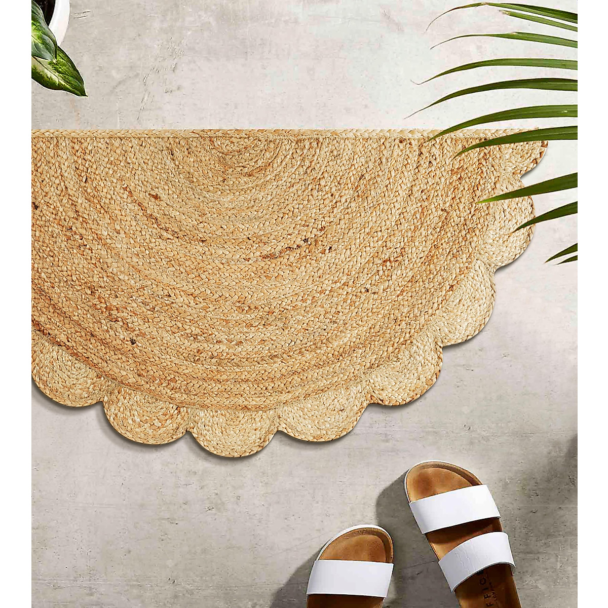 RIANGI Jute Rug 1.5 X 3 Feet - Natural Fiber Braided Rugs, Half Circle Boho Kitchen Rug, Bathroom, and Entryway - Indoor Rugs for Entryway, Small Boho Area Entry Rugs, Scalloped Rug 1.5x3 Ft