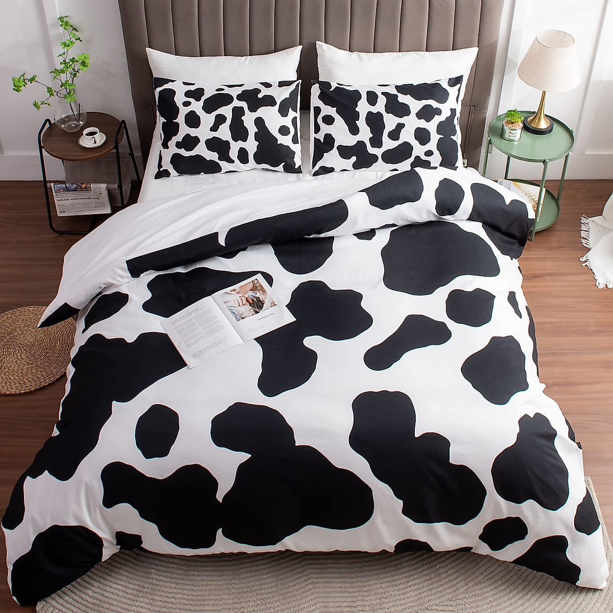 MAST DOO Cow Print Duvet Cover Twin Size, 2 Pieces Cow Bedding Set with 1 Pillowcases & Zipper Ties, Hotel Quality Luxury Aesthetic Black and White Comforter Cover