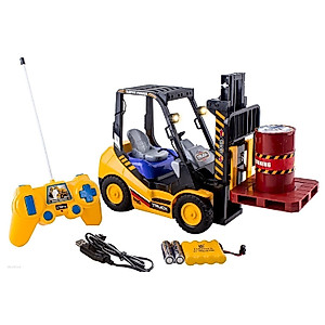 WolVolk 6-Channel Electric Remote Control Forklift - Functional RC Lighted Fork Lift Toy w/Pallet, Barrel, Rechargeable Batteries & Charger - Pretend Construction Playset for Kids