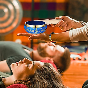 BBTO Tibetan Singing Bowls Set for Healing 3.4 Inch Meditation Sound Bowl with 7 Pcs Chakra Crystal Stones Mallet Cushion Chakra Bracelet Pendant for Yoga Mindfulness Spiritual Healing