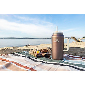 Stanley Quencher H2.0 FlowState Stainless Steel Vacuum Insulated Tumbler with Lid and Straw for Water, Iced Tea or Coffee, Smoothie and More, Rose Quartz Glow, 64 oz
