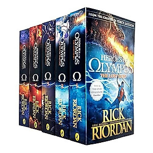 Heroes of Olympus Complete Collection 5 Books Box Set -The Lost Hero/The Son of Neptune/The Mark of Athena/The Blood of Olympus by Rick Riordan (2015-06-07)