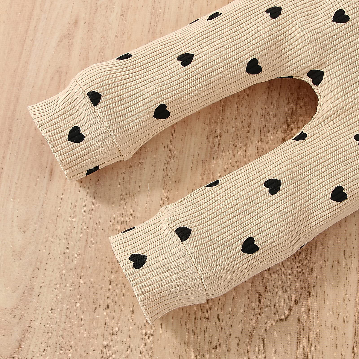 vivifayee Newborn Baby Girl Clothes Outfits Infant Ruffled Romper Hearts Print Long Sleeve Pants Set with Headband 3Pcs Cute Toddler Baby Girl Clothes Set