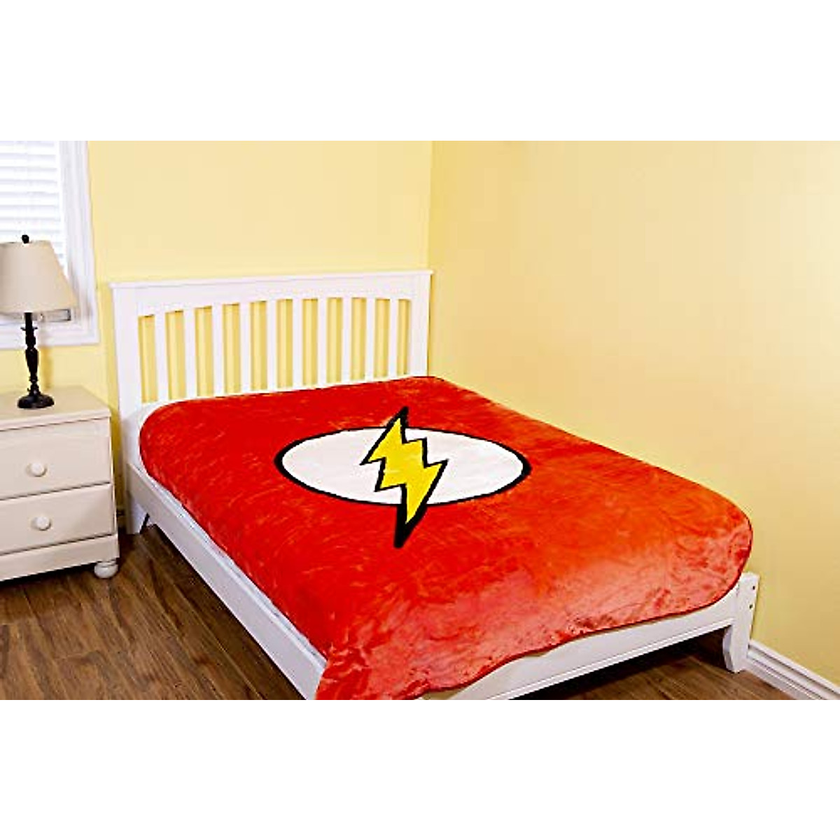 Plush Throw Blanket - The Flash Logo - Twin Bed 60"x 80" - Faux Fur Blanket for Beds, Sofa, Couch, Picnic, Camping