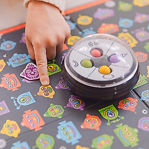 Educational Insights Robot Face Race, Fast Paced Color Recognition Matching Game, for 2-4 Players, Award-Winning Fun Family Board Game for Kids Ages 4+