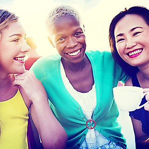 8 Pieces 80s Party Plastic Fashion T Shirt Clips Silk Scarf Ring Clip T-shirt Tie Clips for Halloween Women Fashion Round Circle Clip Buckle Clothing 80s Accessories (Fresh Style)