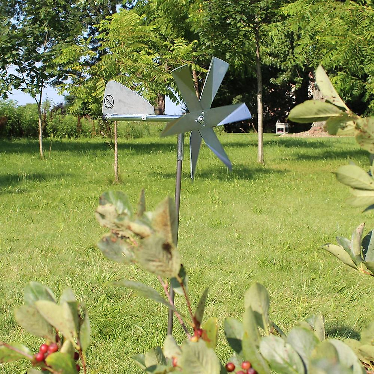Lehman's Mole Chasing Humane Deterrent Windmill Covers 20,000 Feet Using Vibrations from Wind, Single
