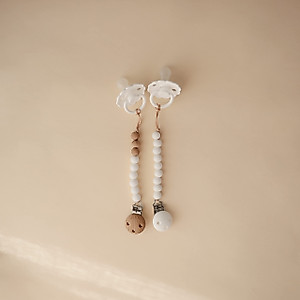 mushie 100% Silicone Baby Pacifier Clip BPA Free | Eva (White)