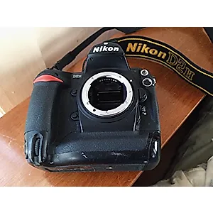 Nikon D2H Pro Digital SLR Camera (Body Only)