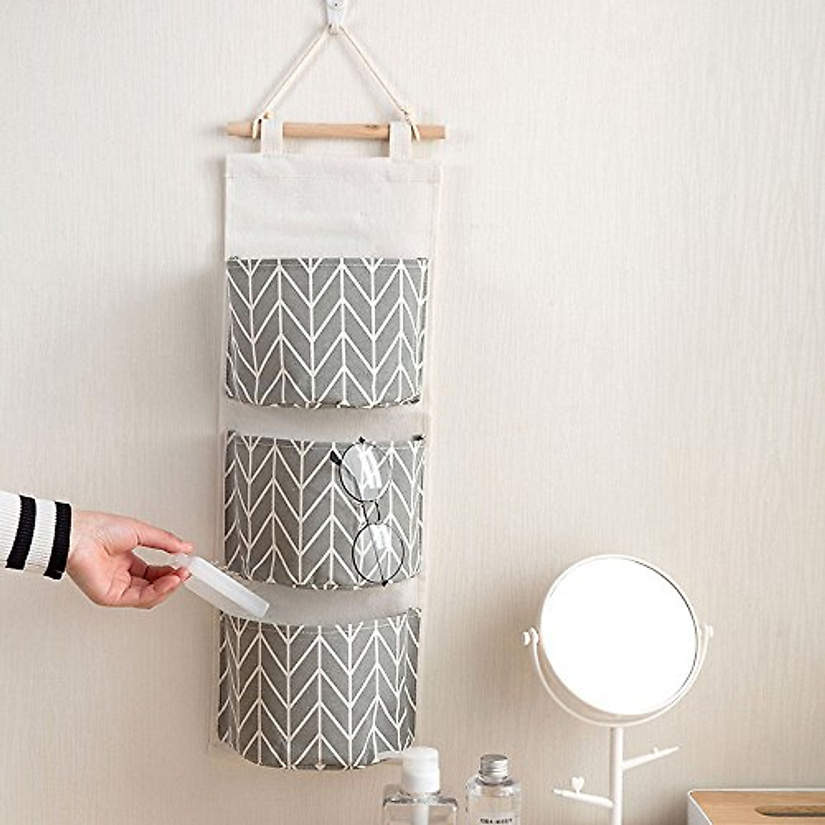 Hanging Storage Bag, Wall Mounted 3 Pocket Folding Nursery Storage Bag Over The Door Storage Pockets Fabric Wall Door Closet Hanging Storage Bag Organizer (Gray)