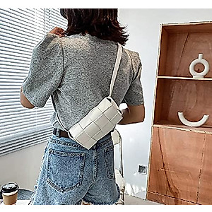 Leiona Women's Woven Shoulder Bag Fashion Messenger Bag Small Square Bag Solid Color Shoulder Bag