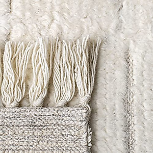 Safavieh Casablanca Collection 7' Square Ivory CSB454A Handmade Moroccan Tassel Premium Wool Living Room Dining Bedroom Area Rug