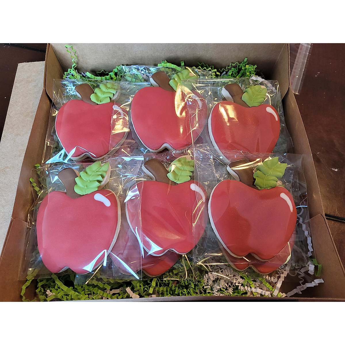 COOLAKE Self Sealing Cellophane Bags 6x8 Inch 100 Pcs Clear Resealable Cello Bags Self Adhesive Treat bags for Packaging,Bakery Bread,Cookies,Favors,Products,Candy