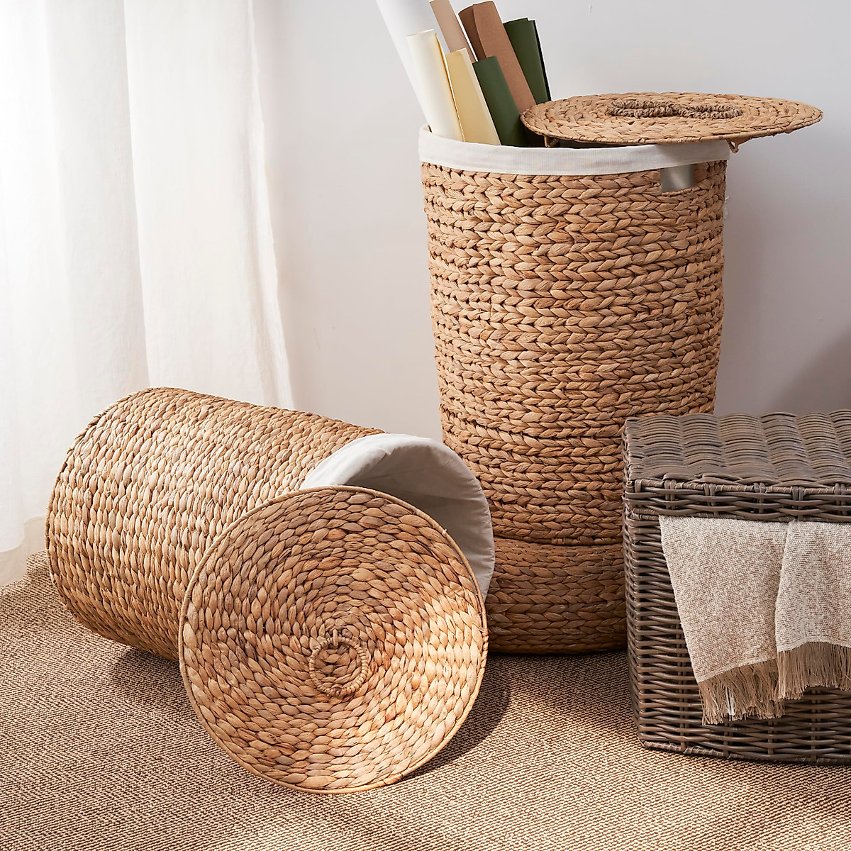 Round Woven Wicker Laundry Hamper with Lid - Large Water Hyacinth Storage Wicker (Natural Brown, 15"L x 15"L x 20"H)