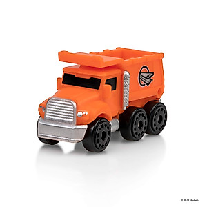 Micro Machines MMW0021 Construction Crew Pack, Features 5 Plus Corresponding Scene-Highly Collectible Themed Toy Cars – Tiny Vehicles, Huge World, Orange