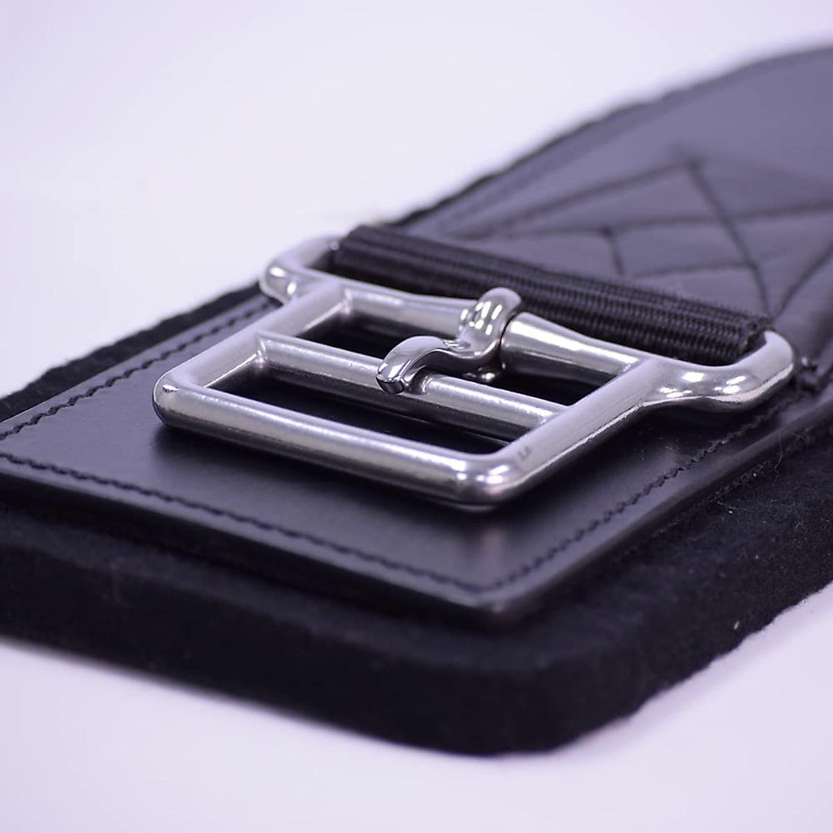 Total Saddle Fit Shoulder Relief Cinch + w/Balance Buckle 32" Brown w/Wool Felt