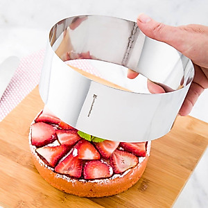 Restaurantware 6 Inch Baking Ring, 1 Round Cake Ring - Oven-Safe & Freezer-Safe, Bake Pastries, Mousse, & Other Desserts, Stainless Steel Ring Mold, Dishwasher-Safe, For Cooking or Baking