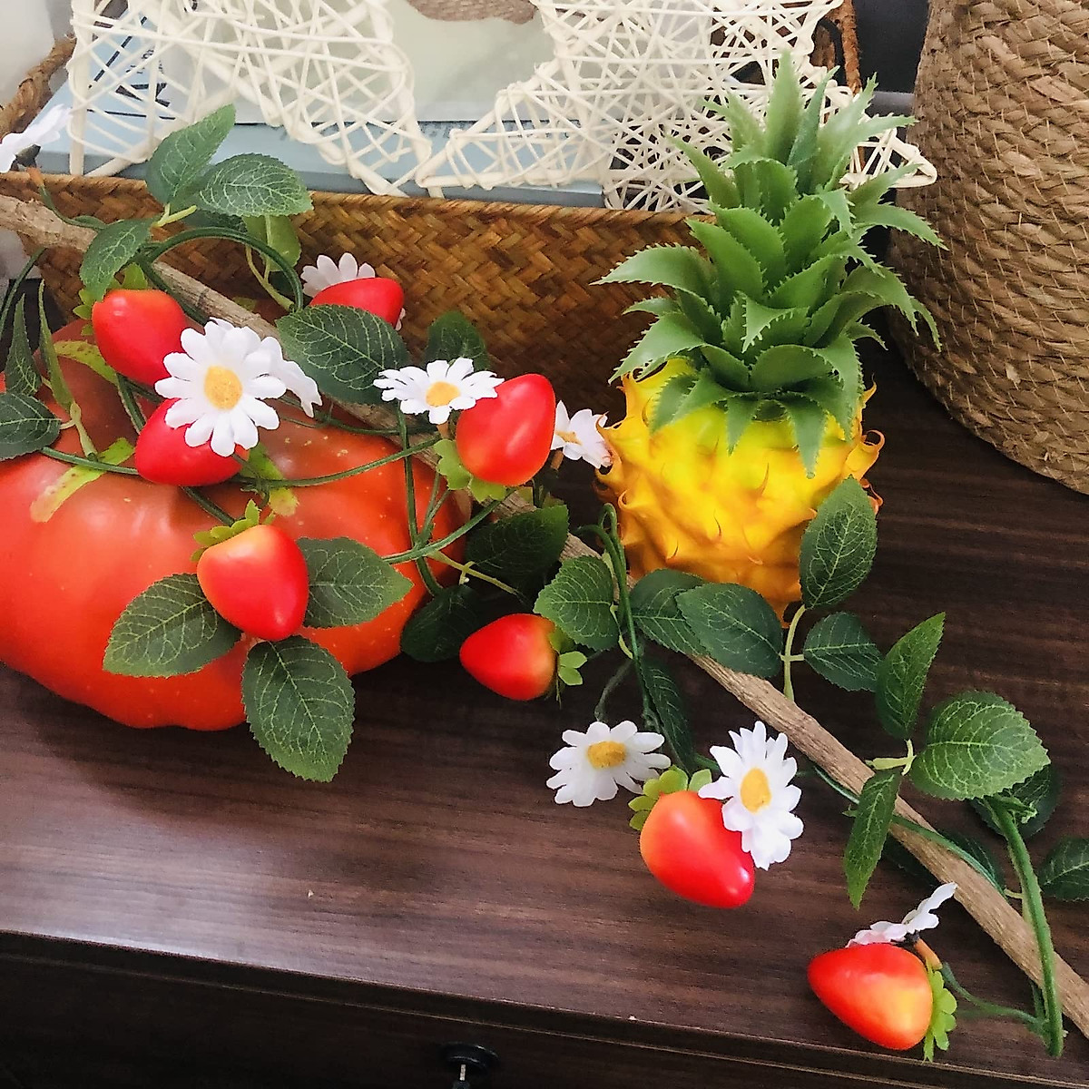 Sezrgiu Artificial Strawberry Flower Plant Vine Strawberry White Flowers Garland for Valentine's, Wedding Birthday Garden Festival Indoor Decor (Strawberry Vine)