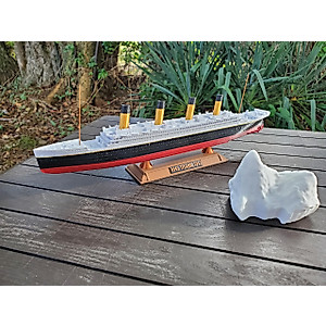TheRoller3d RMS Titanic Model Ship with Iceberg, 1 Ft Long Assembled, Titanic Toys for Kids, Historically Accurate Titanic Toy, Titanic Ship, Titanic Cake Topper, Titanic Figurine, Titanic Boat