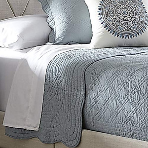 Pulaski Mason All-in-1 Fully Upholstery Tuft Saddle Bed, Queen