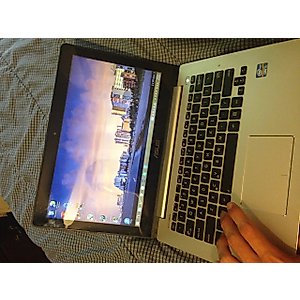 VivoBook S300CA-DS51T-CA Ultrabook I5-3317U Laptop PC 4GB 500GB 13.3 Windows 8