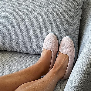 Dearfoams Women's Rebecca Lightweight Cozy Memory Foam Closed Back Slipper with Wide Widths, Dusty Pink Chenille, 9-10