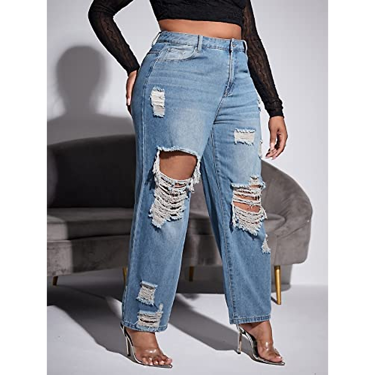 WDIRARA Women's Plus Size Ripped High Waist Cut Out Straight Leg Jeans Denim Pants Light Wash 2XL