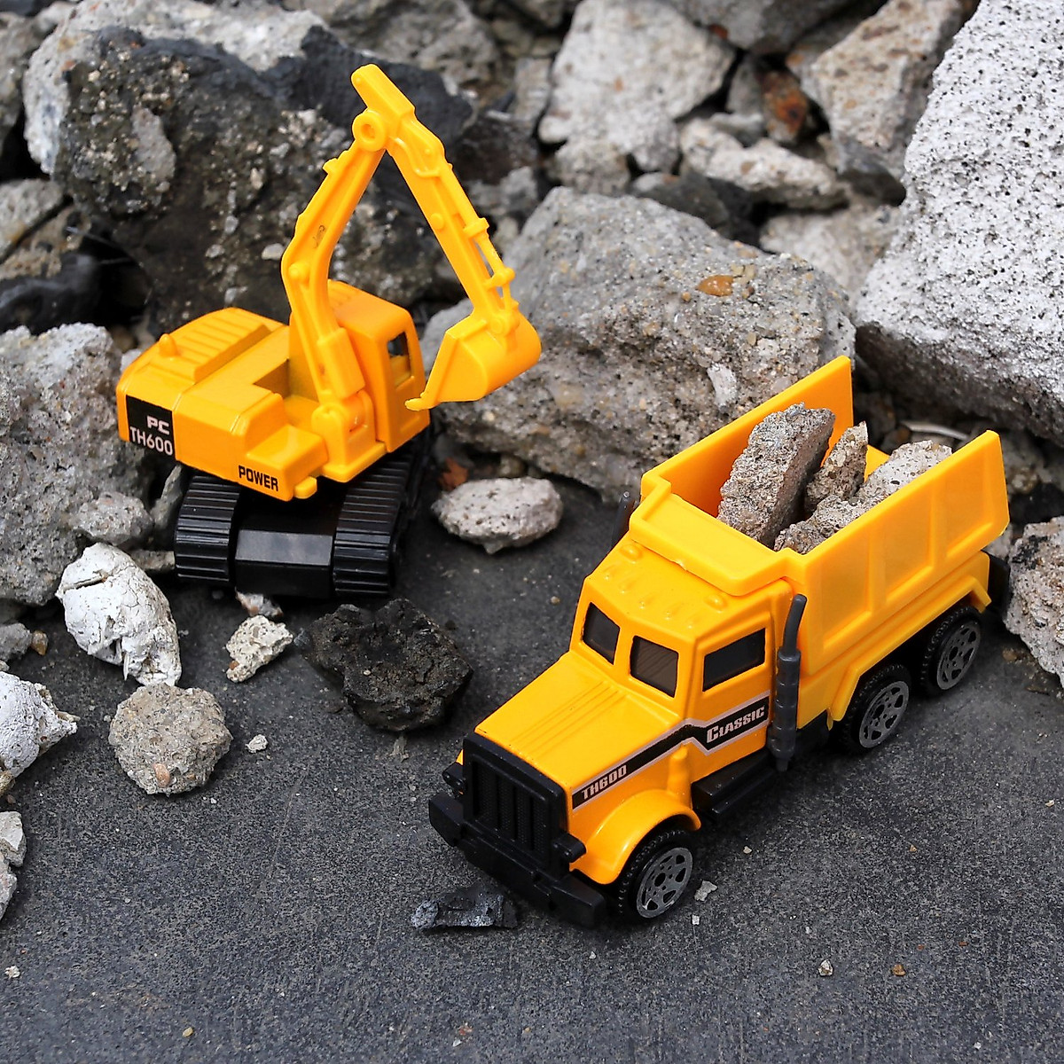 Jellydog Toy Small Construction Trucks , Kids Construction Vehicles Toy, Friction Powered Kids Dumper Truck, Bulldozers,Forklift,Tank Truck, Asphalt Car, Excavator Toy for Children