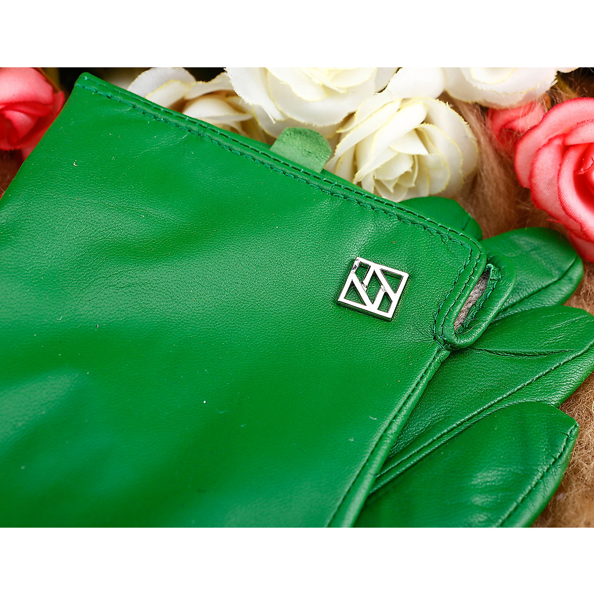 NappaNovum Women's Classic Italian Nappa Leather Gloves Lambskin Winter Comfort Lining Fashion Gloves (Touchscreen or Non-Touchscreen) (M, Green)