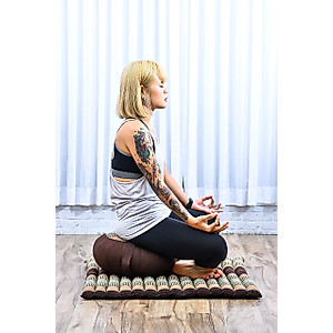Leewadee Meditation Cushion Set – 1 Round Zafu Yoga Pillow and 1 Square Roll-Up Zabuton Mat Filled with Eco-Friendly Kapok, Brown