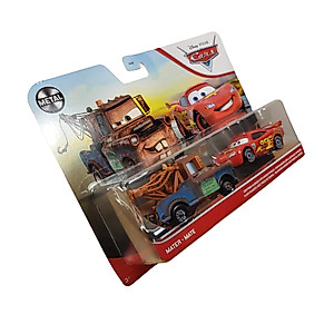 Disney Cars Toys and Pixar Cars 3 Lightning McQueen & Mater 2-Pack, 1:55 Scale Die-Cast Fan Favorite Character Vehicles for Racing and Storytelling Fun, Gift for Kids Age 3 and Older,Multi