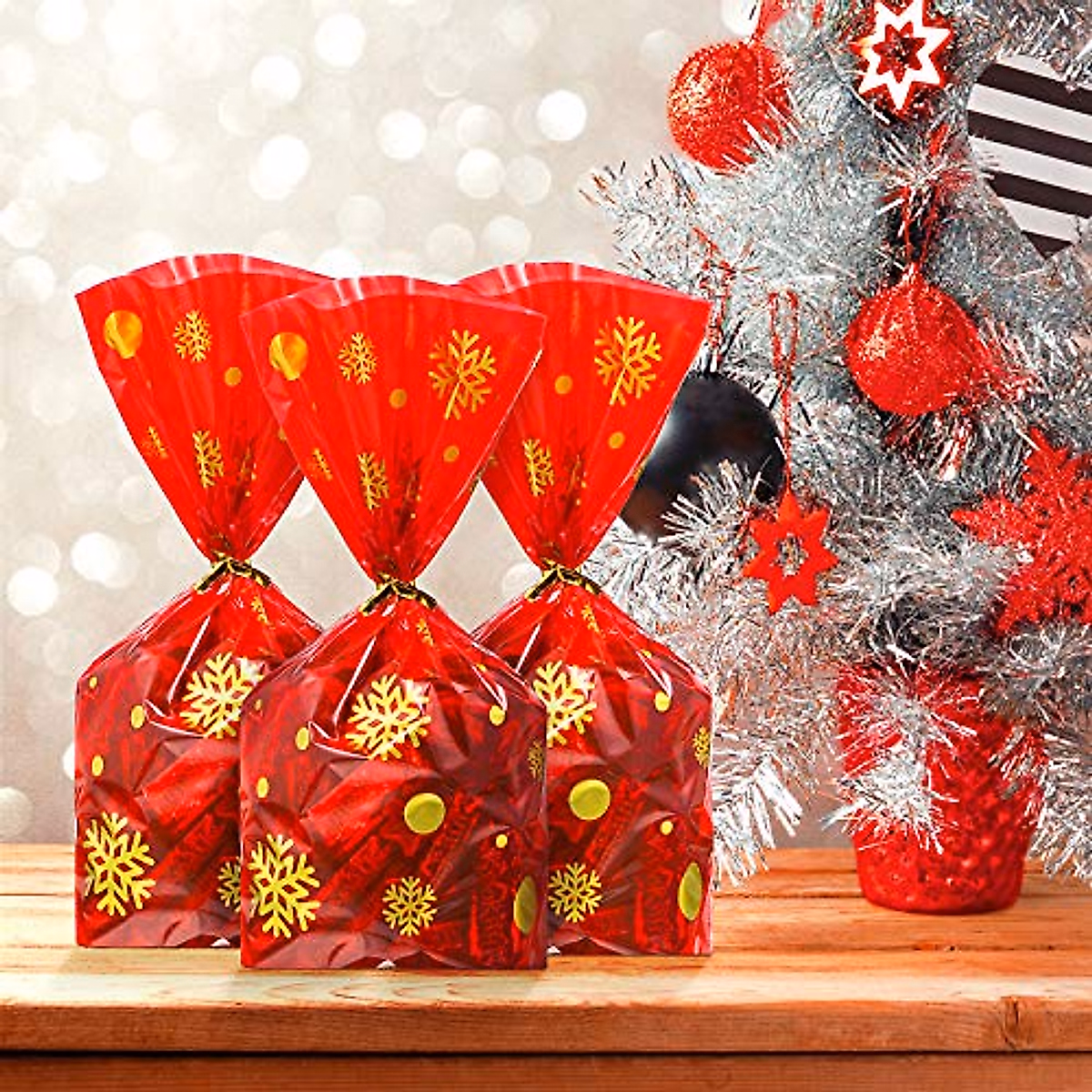 Outus 50 Pieces Christmas Favor Bags Snowflake Pattern Treat Bags Flat Cellophane Plastic Party Bags for Bakery, Popcorn, Cookies, Candies and Dessert with 100 Pieces Twist Ties (Red with Gold)