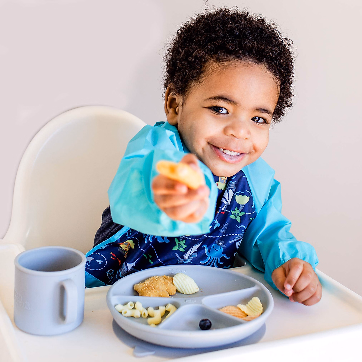 green sprouts Easy-wear Long Sleeve Bib | Waterproof Protection | Flipped Pocket, Soft Material, Easy Clean Smock 2T-4T (Pack of 1)