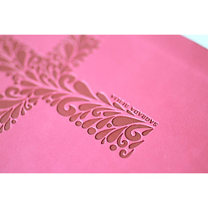 Biblia Católica en español. Símil piel fucsia, tamaño compacto / Catholic Bible. Spanish-Language, Leathersoft, Fucsia, Compact